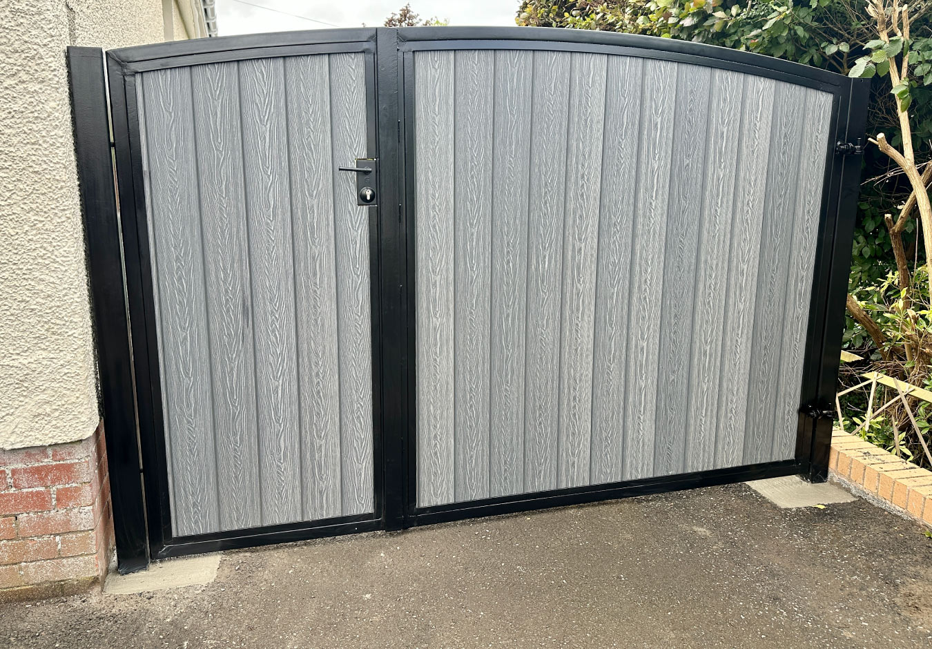 Steel Gate Fabrication & Installation | Cutwood Joinery